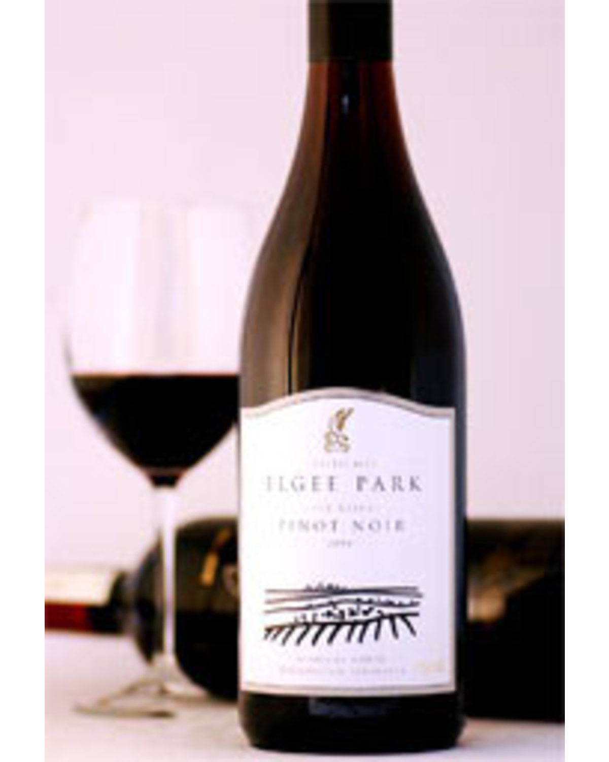 2004 Elgee Park Family Reserve Pinot Noir | Nicks Wine Merchants